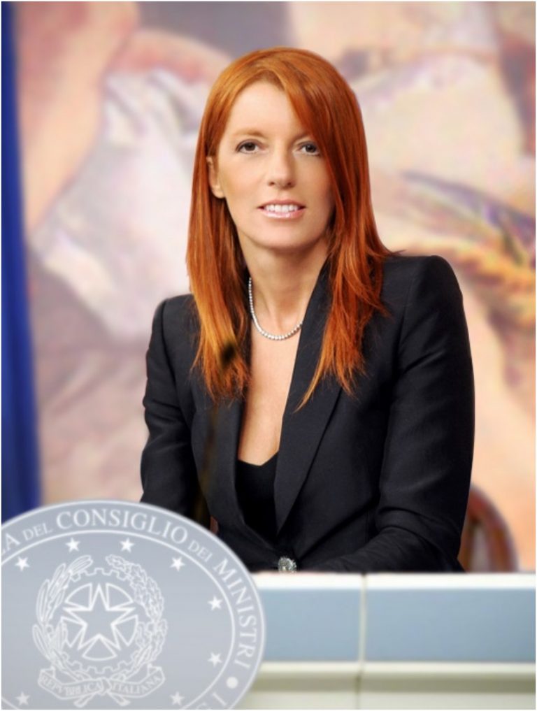 MOST BEAUTIFUL POLITICAL WOMEN IN THE WORLD